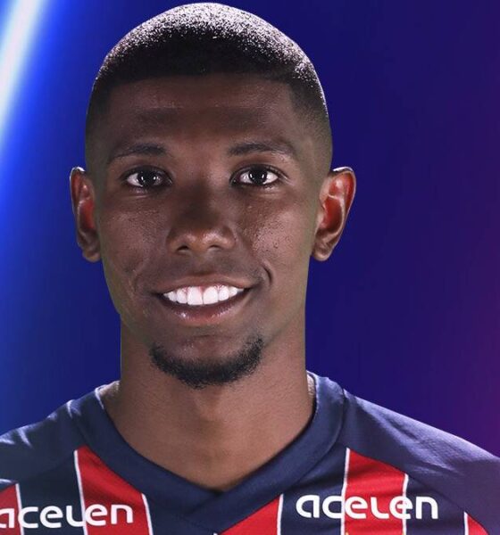 Bahia oficializa a contratação do zagueiro Kanu